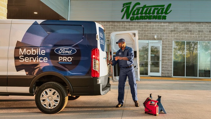 Mobile Service: Vehicle Service & Repairs | Ford Pro™