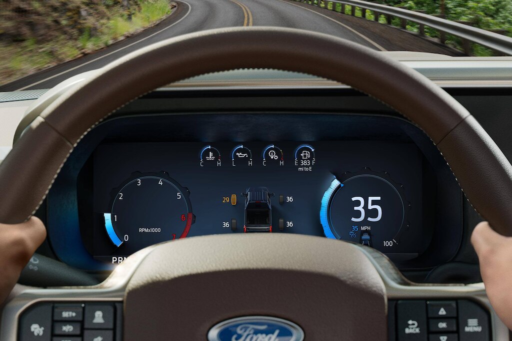 2024 Ford Super Duty F-600 XL Chassis Cab | Ford Pro