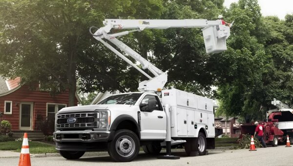 2024 Ford Super Duty Chassis Cab | Ford Pro