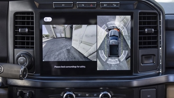 Ford Super Duty 2026 for Fleets | Ford Pro Canada