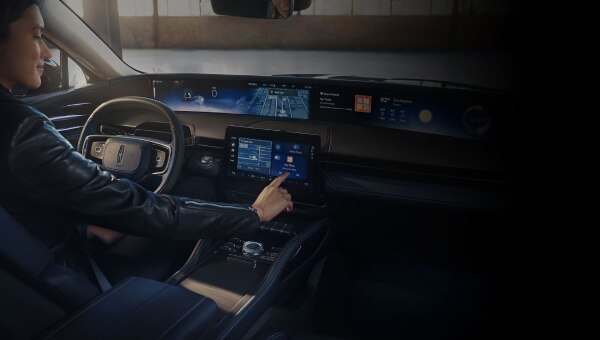 2025 Lincoln Nautilus Fleet SUV | Ford Pro