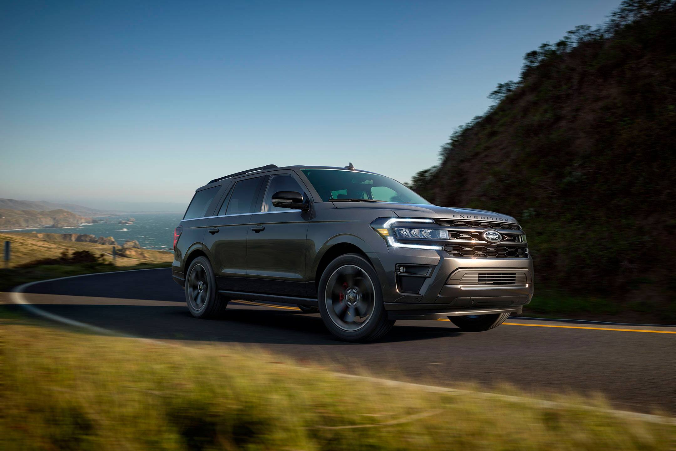 2023 Ford Expedition Platinum MAX Fleet SUV | Ford Pro
