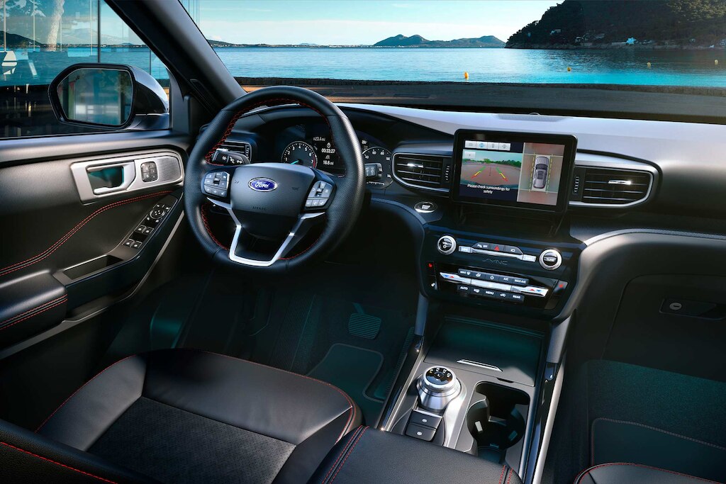 2023 Ford Explorer ST-Line Fleet SUV | Ford Pro