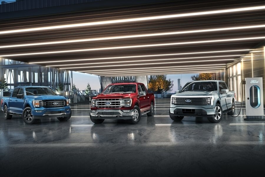 2023 Ford F-150® in Atlas Blue, F-150 PowerBoost™ hybrid in Rapid Red ...