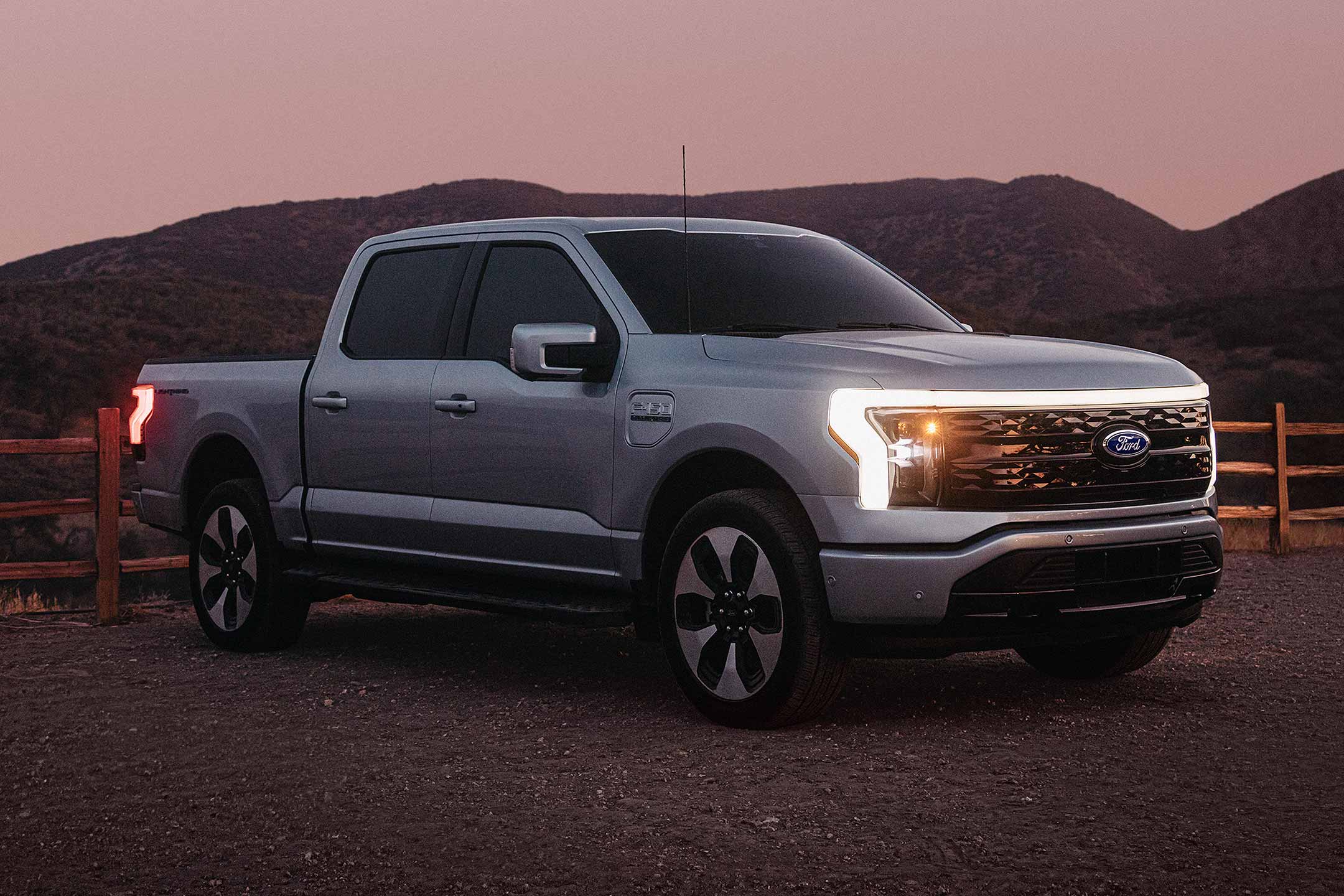 2024 Ford F-150 Lightning Electric Truck | Ford Pro