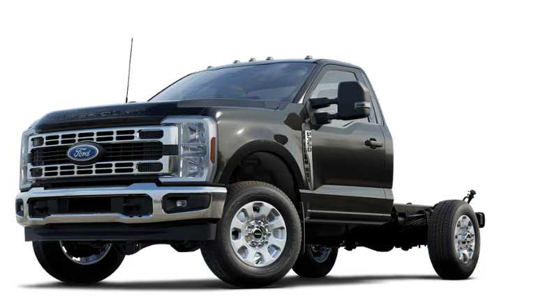 2026 Ford F-350 XLT Chassis Cab | Ford Pro Canada