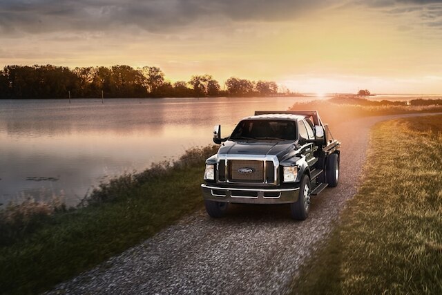 2025 Ford F-650 & F-750 Commercial Trucks - Photo Gallery | Ford Pro™