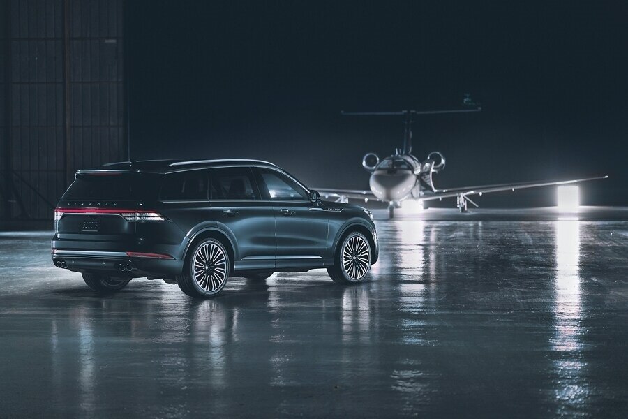 2023 Lincoln Aviator Fleet SUV | Ford Pro™