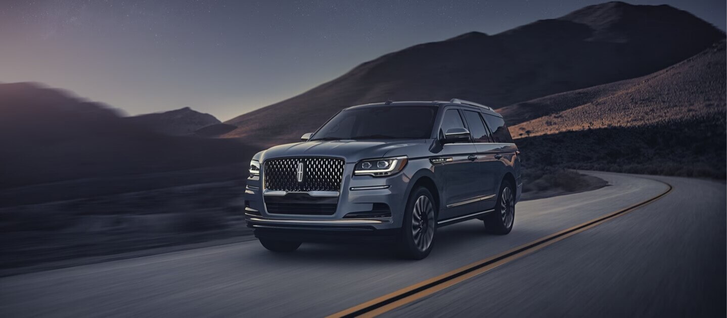 2024 Lincoln Navigator Fleet SUV - Features | Ford Pro™