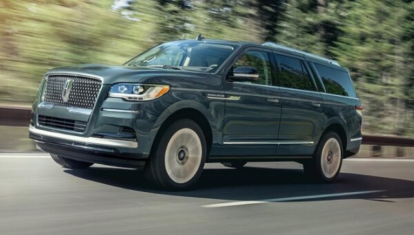 2024 Lincoln Navigator Fleet SUV | Ford Pro™