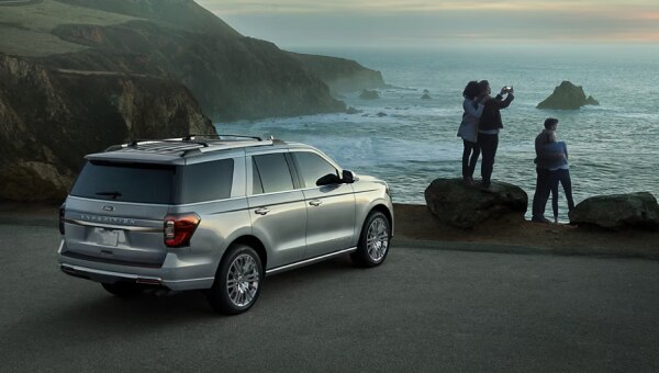 2024 Ford Expedition Fleet SUV - Features | Ford Pro™
