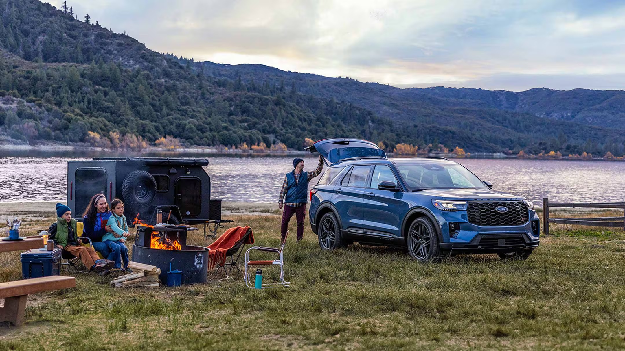 2025 Ford Explorer Fleet SUV | Ford Pro™