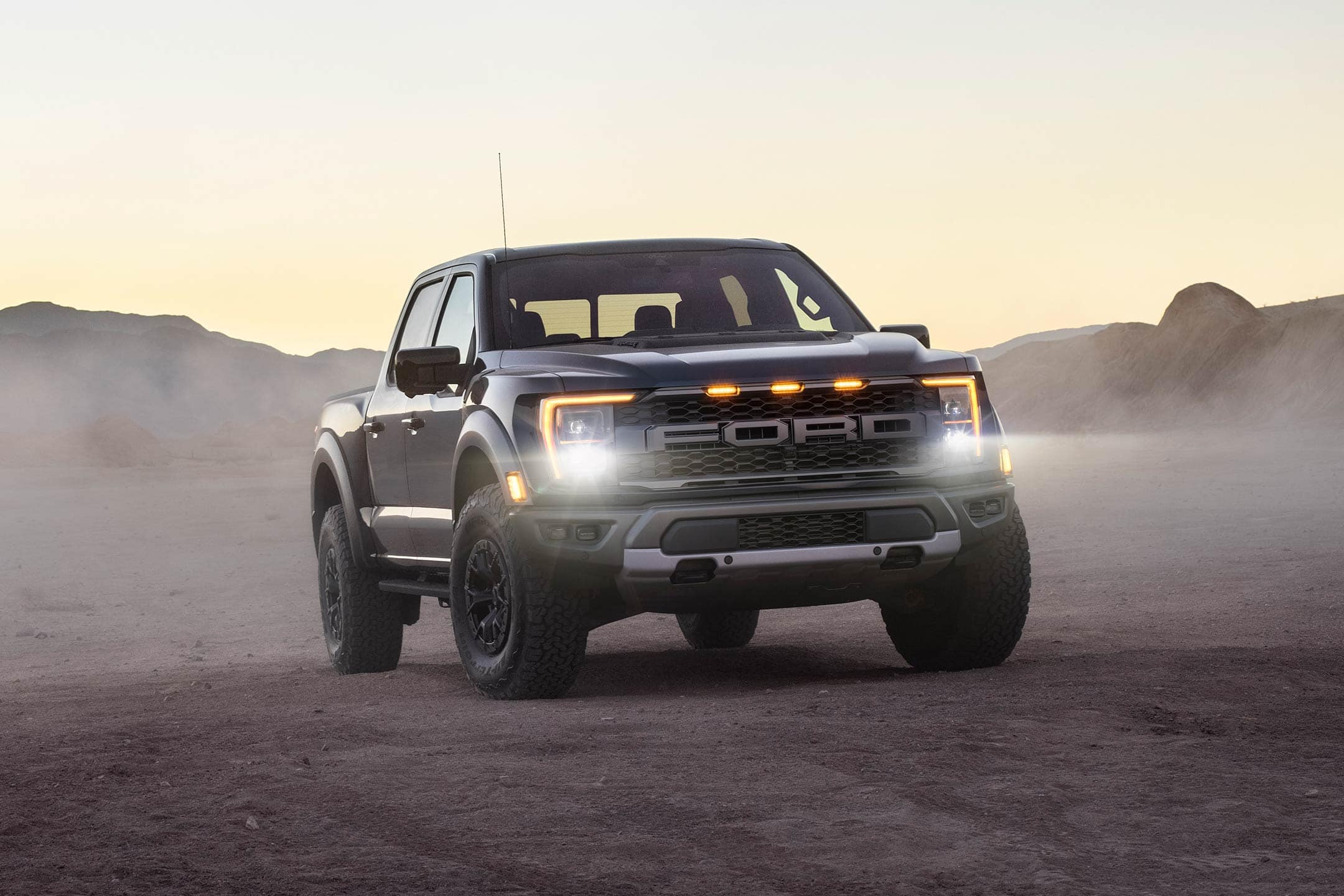 2023 Ford F-150 Raptor Fleet Truck | Ford Pro™