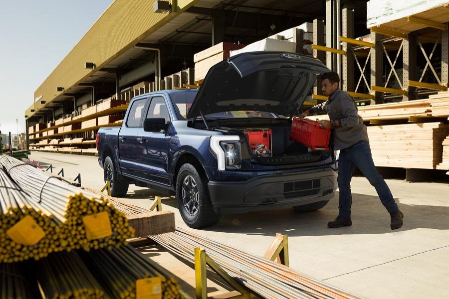 2023 Ford F-150 Lightning Electric Truck | Ford Pro™