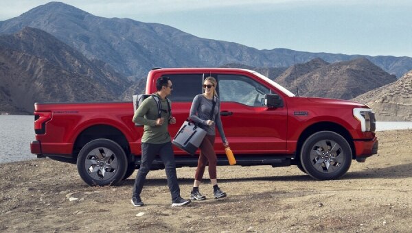 2024 Ford F-150 Lightning Electric Truck | Ford Pro™